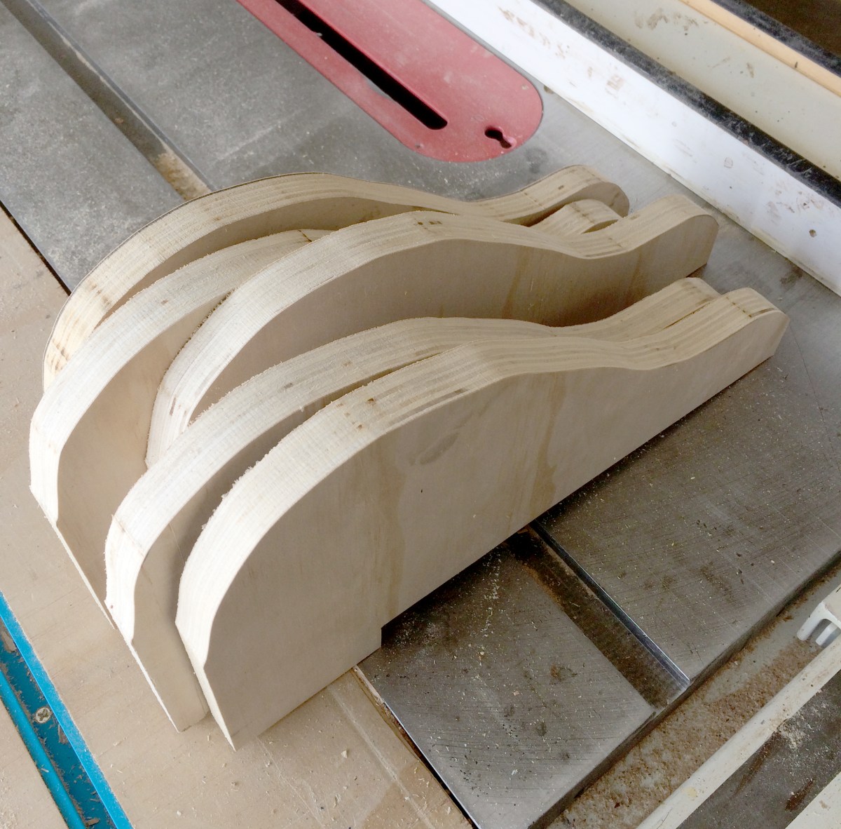 Push Stick pattern for Table Saw – Girl with a Hand Plane